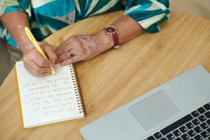 4 Strategi Menulis Artikel Panjang Yang Tetap Menarik Pembaca Kontenesia